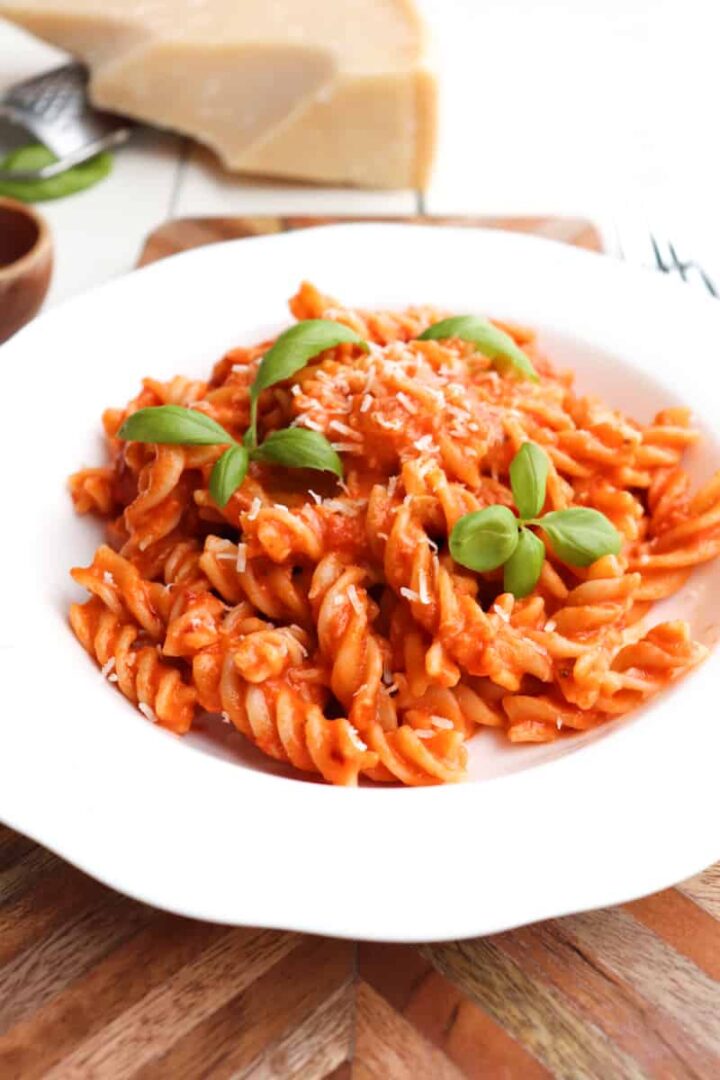 Spicy Fusilli Arrabiata - Season & Thyme