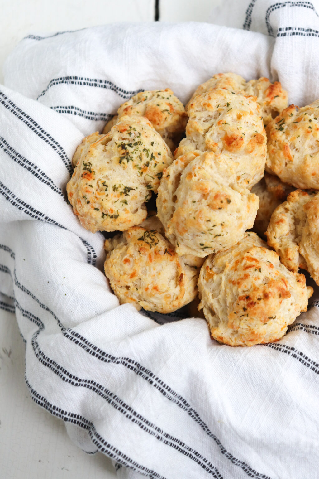 Homemade Cheese Biscuits - Season & Thyme