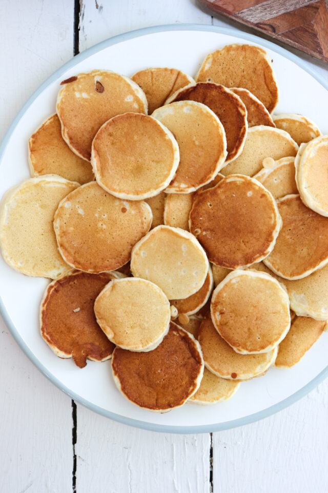 Mini Pancakes (Silver Dollar Pancakes) - Season & Thyme