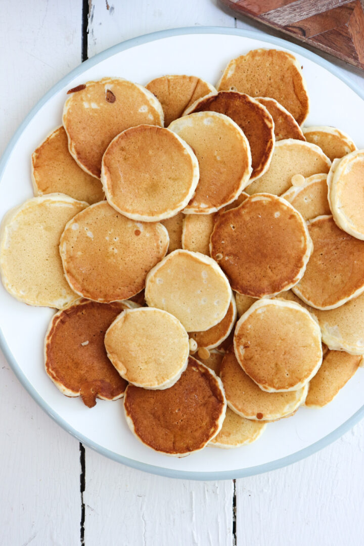 Mini Pancakes (Silver Dollar Pancakes) - Season & Thyme
